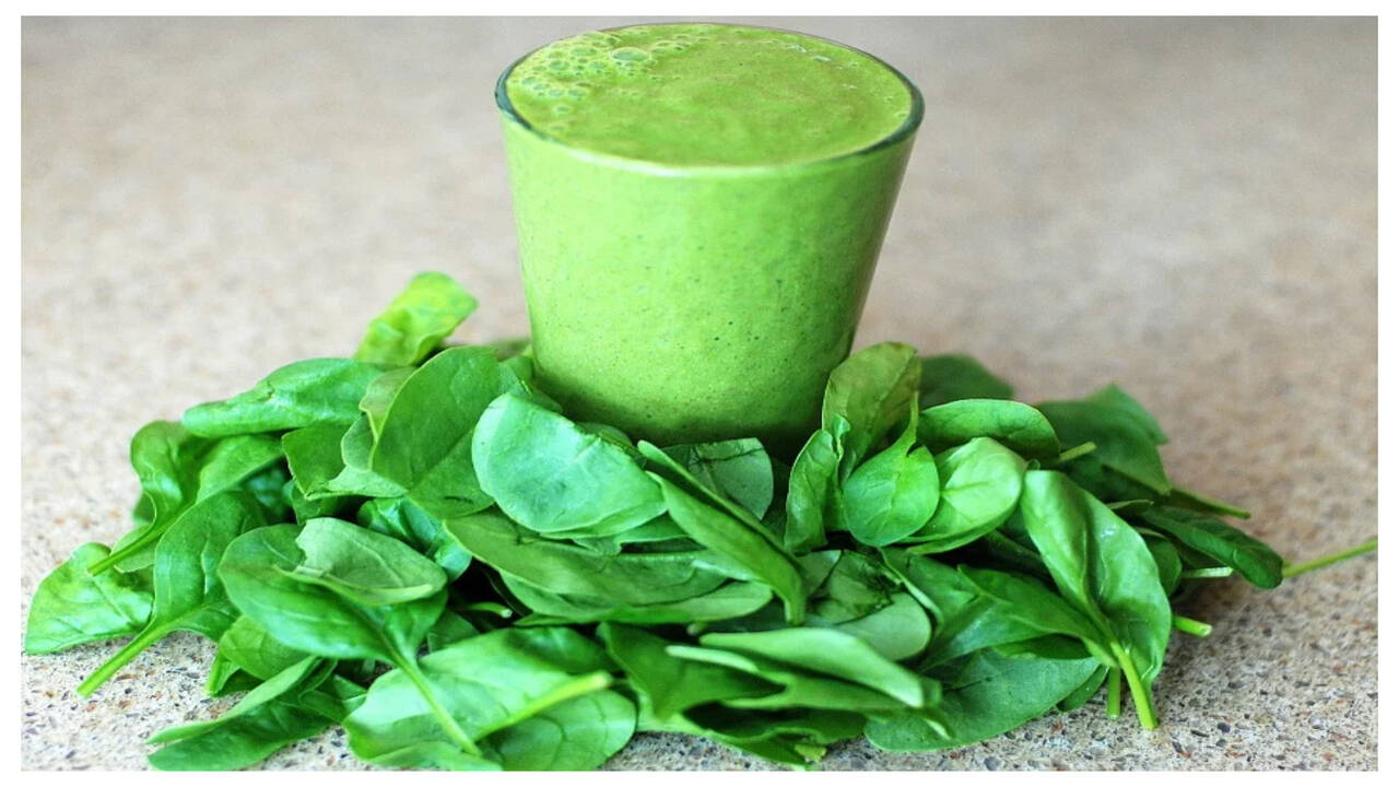 Spinach Juice Benefits: How It Boosts Immunity in Winter