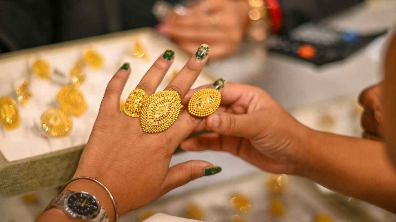 Top 5 Things to Know Before Buying Gold Jewellery Online