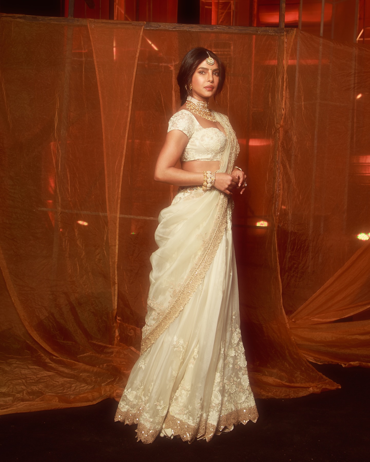 Priyanka Chopra Channels Her Inner Devi: Internet Is Obsessed